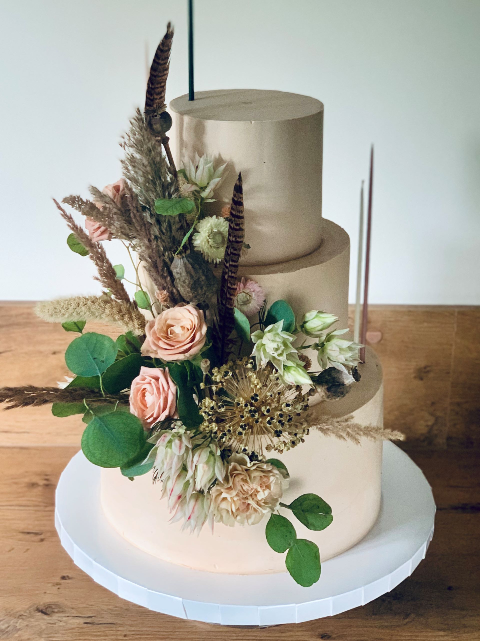 Najnowsze trendy w tortach ślubnych | planujemywesele.pl - PlanujemyWesele